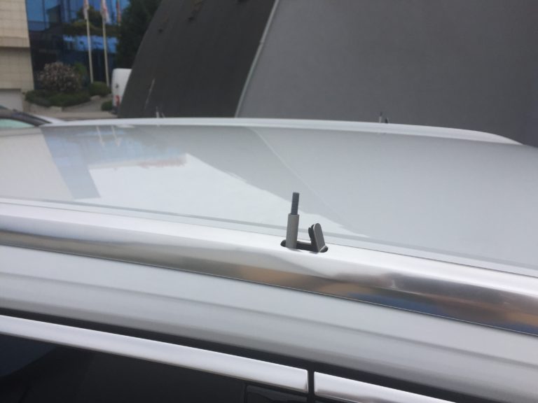 Montáž na Audi Q7 – Thule Edge 9596 + Motion 800 White – Vachta-Kašpar ...